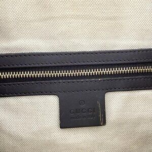 Gucci | Bags | Auth Gucci Gg Pattern Shelly Web 24725 Dark Brown Beige ...